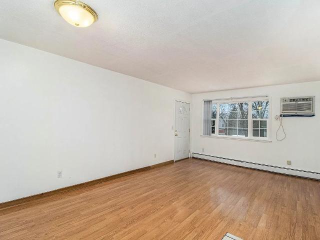 2 Bedroom Apartment for Rent at 1202 Euclid Ave #NA, Kalamazoo, MI 49006 Knollwood