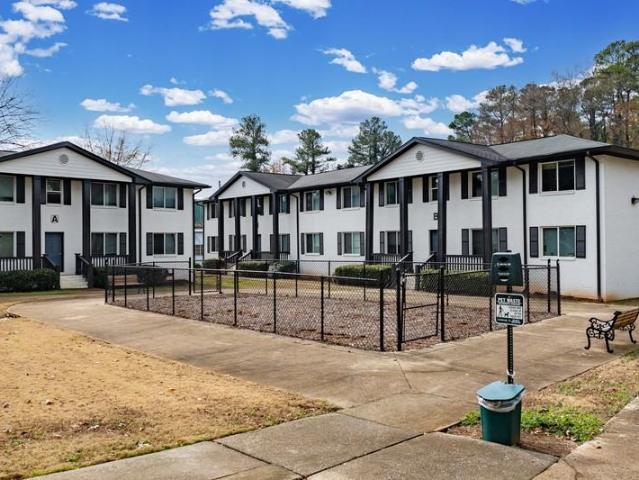 2 Bedroom Apartment for Rent at 1204 Veterans Memorial Hwy Sw #E3, Mableton, GA 30126