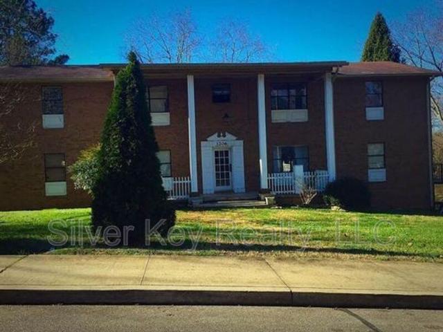 2 Bedroom Apartment for Rent at 1206 Knoxville Ave #5, Athens, TN 37303