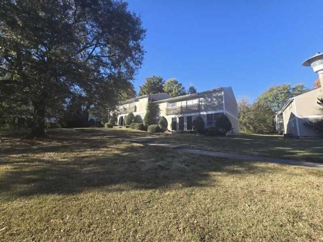 2 Bedroom Apartment for Rent at 1209 Nelson St #A, Richmond, VA 23231 Fulton