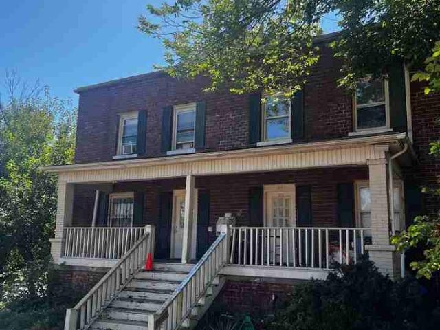 2 Bedroom Apartment for Rent at 1211 Reynolds Ave, Kansas City, KS 66102 Riverview