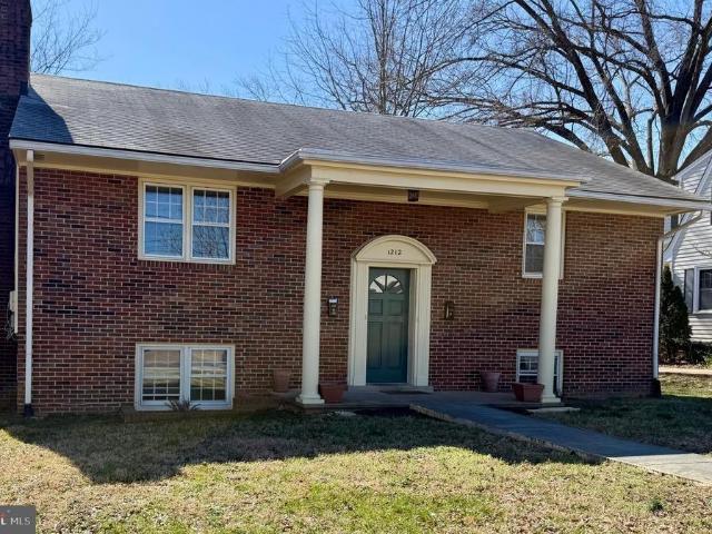 2 Bedroom Apartment for Rent at 1212 Payne St, Fredericksburg, VA 22401