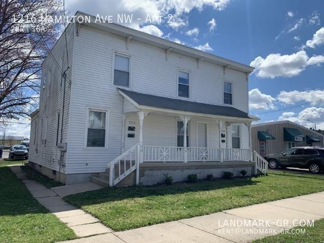 2 Bedroom Apartment for Rent at 1216 Hamilton Ave Nw #2, Grand Rapids, MI 49504 West Grand
