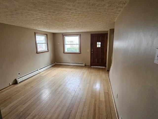 2 Bedroom Apartment for Rent at 1224 15th St Nw #1, Canton, OH 44703 North Lehman