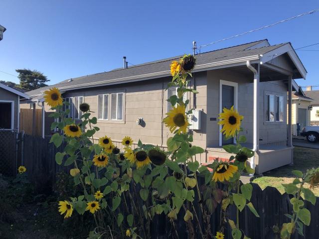 2 Bedroom Apartment for Rent at 1230 West Ave #A, Eureka, CA 95501 Eureka City