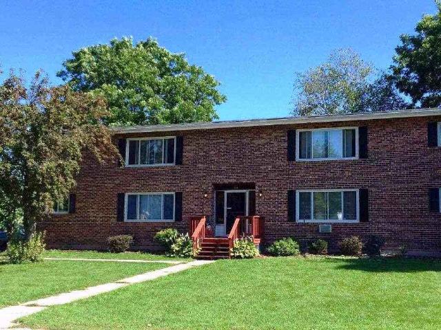 2 Bedroom Apartment for Rent at 124 Cherry Ave #4, Francis Creek, WI 54214