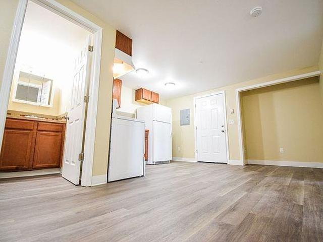 2 Bedroom Apartment for Rent at 1250 Baseline St #4, Cornelius, OR 97113