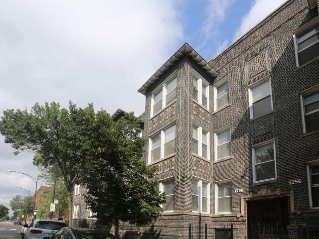 2 Bedroom Apartment for Rent at 1258 W Montrose Ave #1, Chicago, IL 60613 Uptown