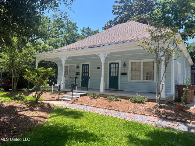 2 Bedroom Apartment for Rent at 125 Saint Paul St, Biloxi, MS 39530