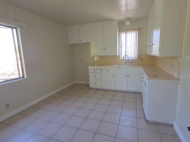 2 Bedroom Apartment for Rent at 126 E Garfield Ave, Glendale, CA 91205 Mariposa