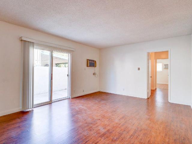 2 Bedroom Apartment for Rent at 126 N Brighton St #D, Burbank, CA 91506 Chandler Park