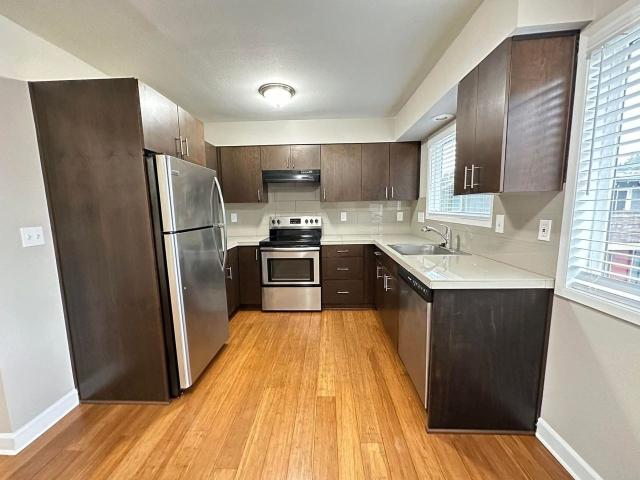 2 Bedroom Apartment for Rent at 12702 E Burnside St #3, Portland, OR 97233 Hazelwood