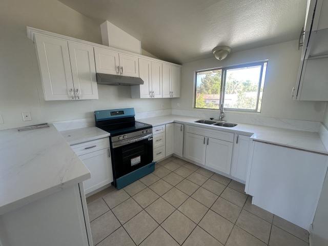 2 Bedroom Apartment for Rent at 12935 Abbott Court #F, Garden Grove, CA 92841