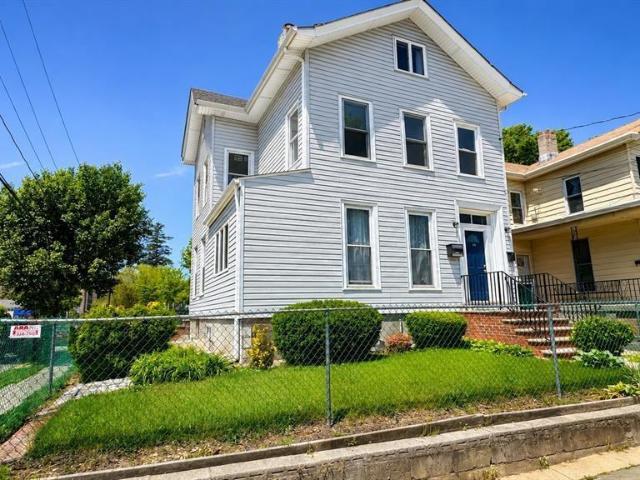 2 Bedroom Apartment for Rent at 129 Union St, Hackensack, NJ 07601