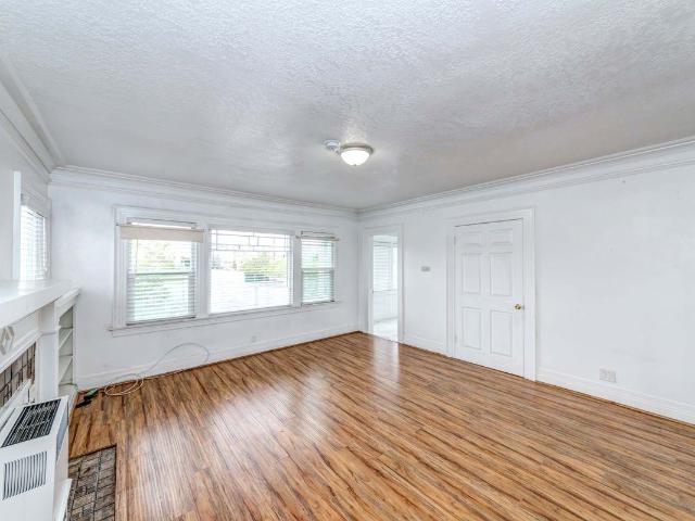 2 Bedroom Apartment for Rent at 1308 S Van Ness Ave, Los Angeles, CA 90019 UNNC