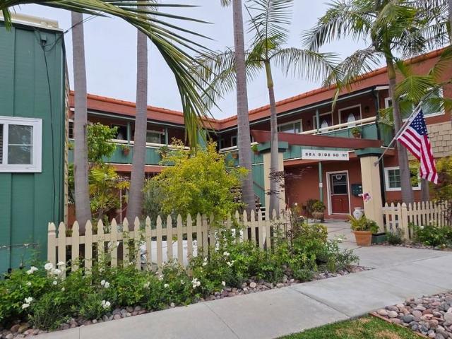 2 Bedroom Apartment for Rent at 1310 Electric Ave #B, Seal Beach, CA 90740 Old Town