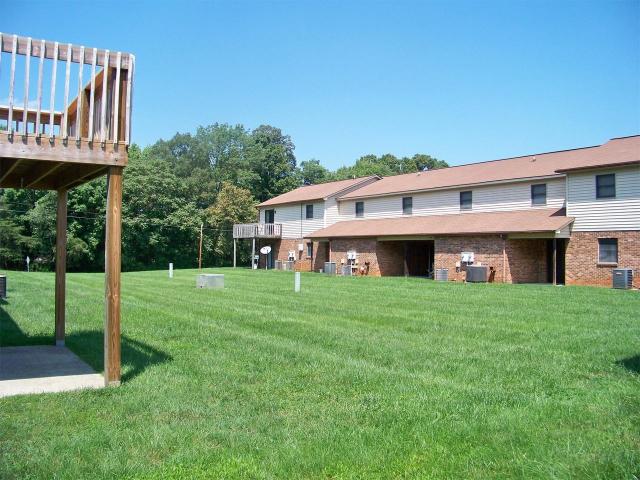 2 Bedroom Apartment for Rent at 1310 Forest Knolls Cir #1310, Winston Salem, NC 27101 Wheeling Village