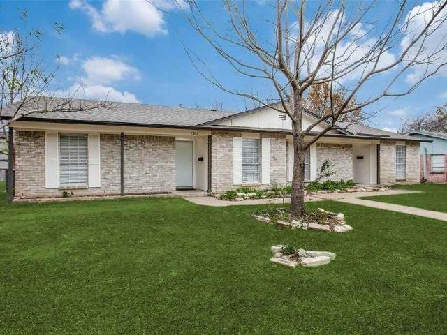 2 Bedroom Apartment for Rent at 1310 Yukon Dr, Garland, TX 75040 Northlake Estates