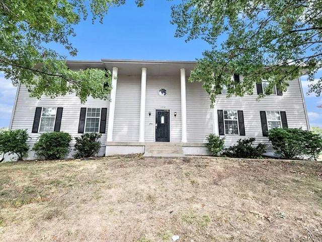 2 Bedroom Apartment for Rent at 1312 Nw Valley Woods Ct #D, Grain Valley, MO 64029