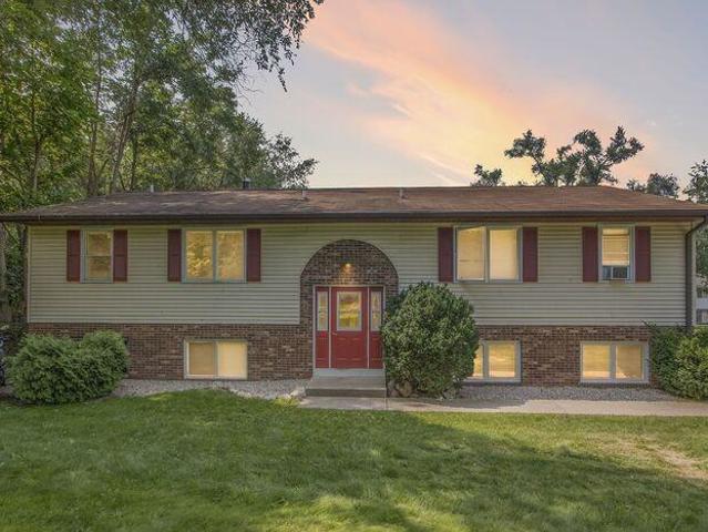 2 Bedroom Apartment for Rent at 1313 Huntington Ave #1, Eastwood, MI 49048 Eastwood