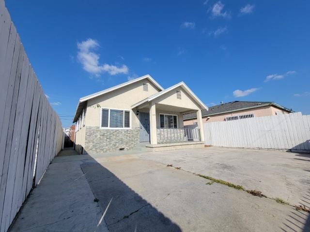 2 Bedroom Apartment for Rent at 1315 West 101st Street #1, Westmont, CA 90044 Westmont