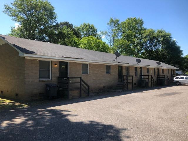 2 Bedroom Apartment for Rent at 1316 Linwood Rd, Gastonia, NC 28052