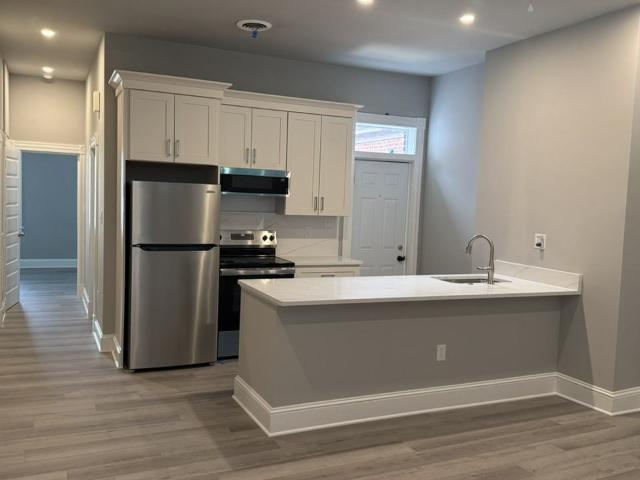 2 Bedroom Apartment for Rent at 1324 W Main St, Richmond, VA 23220 The Fan