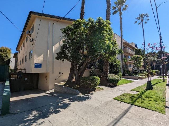 2 Bedroom Apartment for Rent at 1338 North Gardner Street #5, Los Angeles, CA 90046 Hollywood Hills West