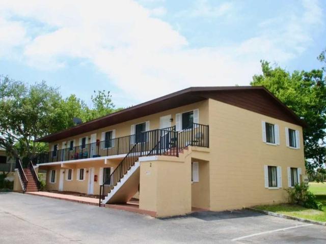 2 Bedroom Apartment for Rent at 1350 Virginia Ave, Daytona Beach, FL 32114