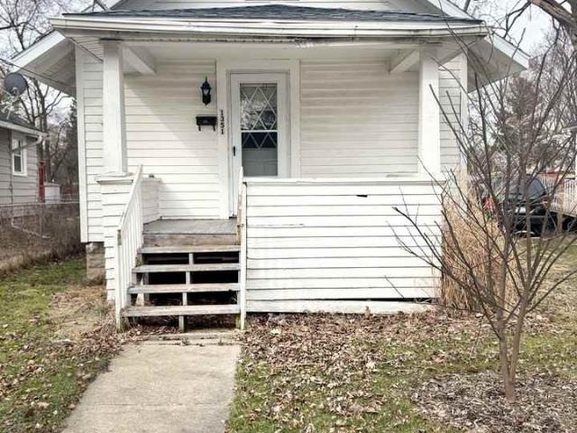 2 Bedroom Apartment for Rent at 1351 North Jenison Avenue, Lansing, MI 48915 Bassett Park