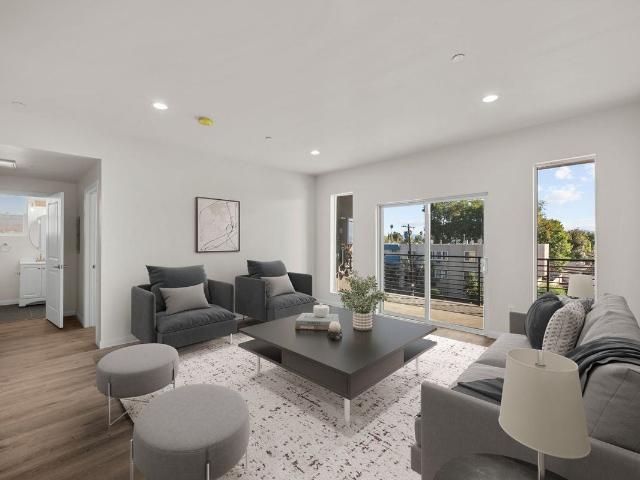 2 Bedroom Apartment for Rent at 13853 Victory Blvd #304, Los Angeles, CA 91401 Greater Valley Glen