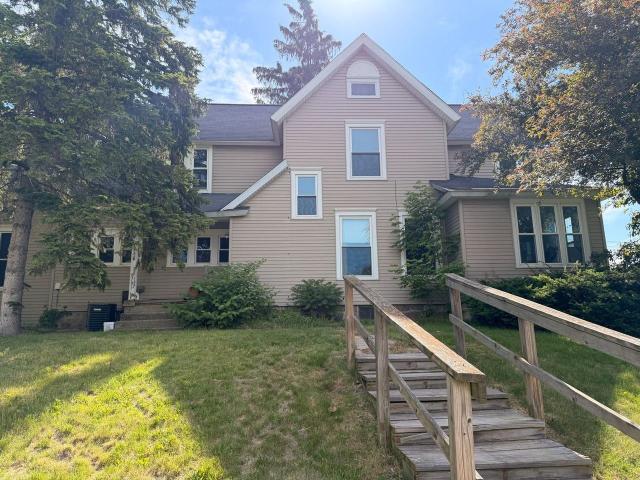 2 Bedroom Apartment for Rent at 2425 4 Mile Rd Nw, Grand Rapids, MI 49544