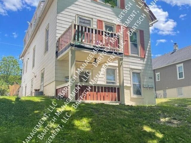 2 Bedroom Apartment for Rent at 2434 N Bartlett Ave Lowr, Milwaukee, WI 53211 Riverside Park