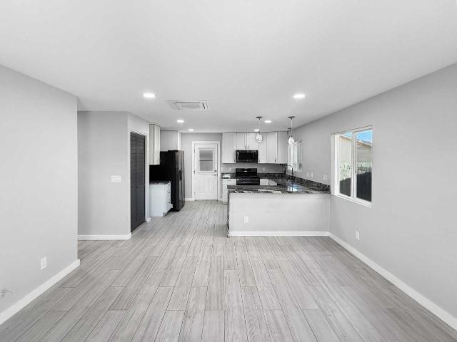 2 Bedroom Apartment for Rent at 2452 E Ingersoll St, San Diego, CA 92111 Linda Vista