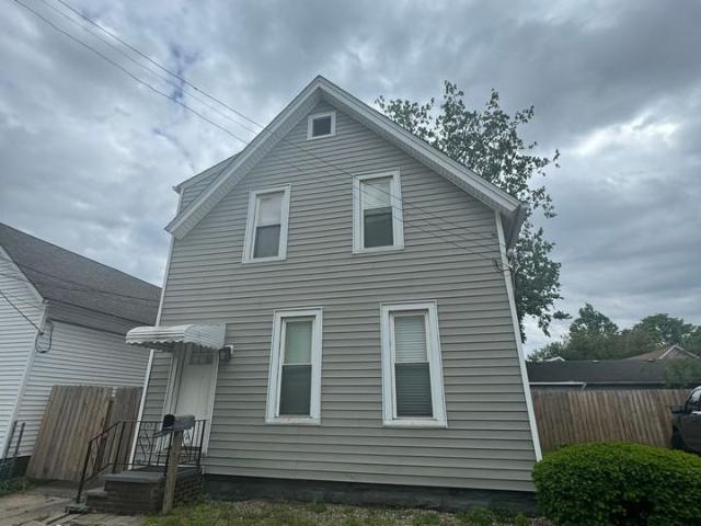 2 Bedroom Apartment for Rent at 2452 Thurman Ave #DOWN, Cleveland, OH 44113 Tremont