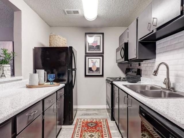 2 Bedroom Apartment for Rent at 2540 Central Dr #2768, Bedford, TX 76021 Bedford Meadows