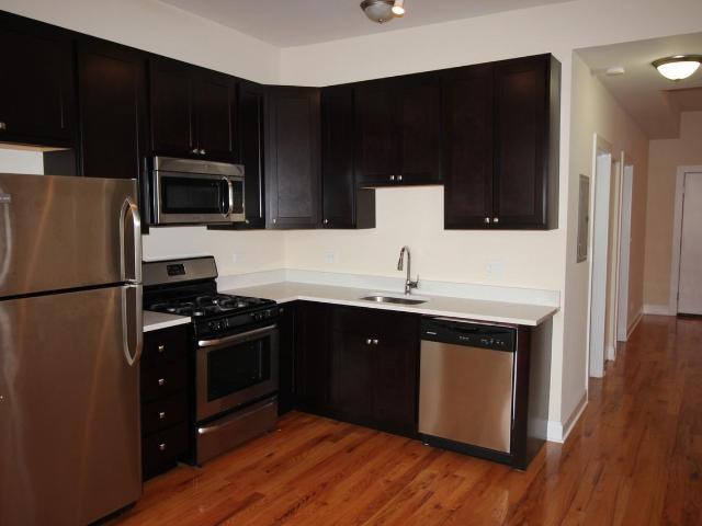2 Bedroom Apartment for Rent at 2540 W Augusta Blvd #1R, Chicago, IL 60622 West Town