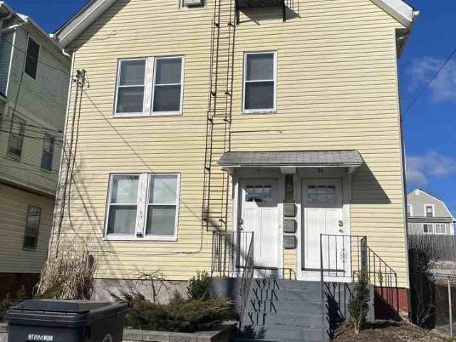 2 Bedroom Apartment for Rent at 25 10th Street #2, East Providence, RI 02914