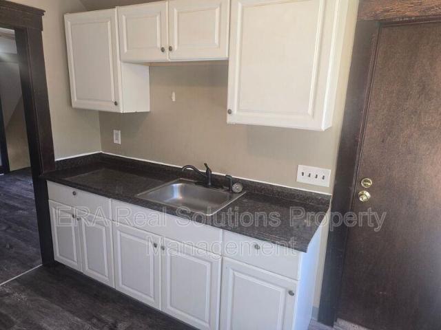 2 Bedroom Apartment for Rent at 2611 Hood Ave, Cleveland, OH 44109 Old Brooklyn