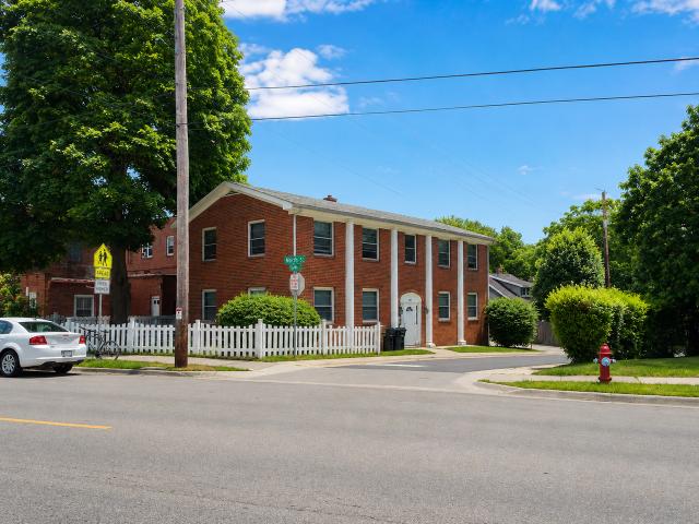 2 Bedroom Apartment for Rent at 2617 E Johnson St, Madison, WI 53704 Eken Park