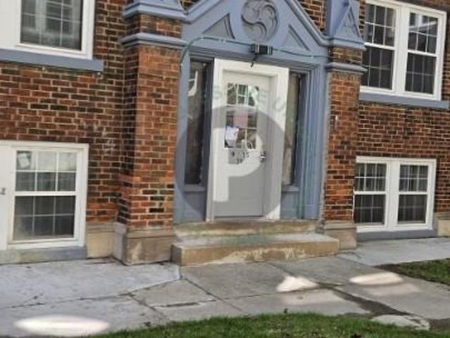 2 Bedroom Apartment for Rent at 2654 N Moreland Blvd #39, Cleveland, OH 44120 Buckeye Shaker