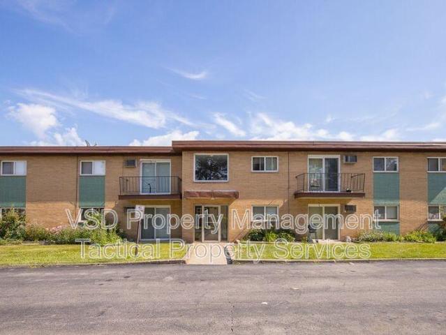 2 Bedroom Apartment for Rent at 26660 Tungsten Rd #105, Euclid, OH 44132