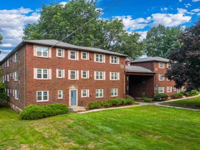 2 Bedroom Apartment for Rent at 266 Main St, Windsor Locks, CT 06096