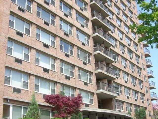 2 Bedroom Apartment for Rent at 26 Strawberry Hill Avenue #1 bedroom, Stamford, CT 06902 Newfield Westover Turn of River