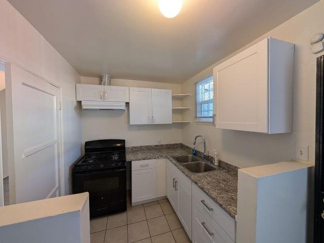 2 Bedroom Apartment for Rent at 2783 W 27th St, Los Angeles, CA 90018 UNNC
