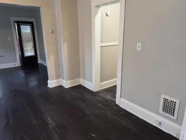 2 Bedroom Apartment for Rent at 2787 E 127th St #2, Cleveland, OH 44120 Buckeye Shaker