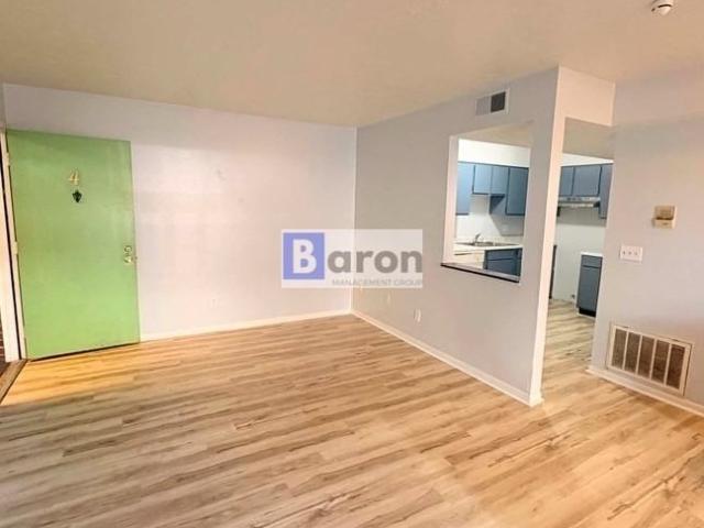 2 Bedroom Apartment for Rent at 2947 Queen City Ave #4, Cincinnati, OH 45238 Westwood