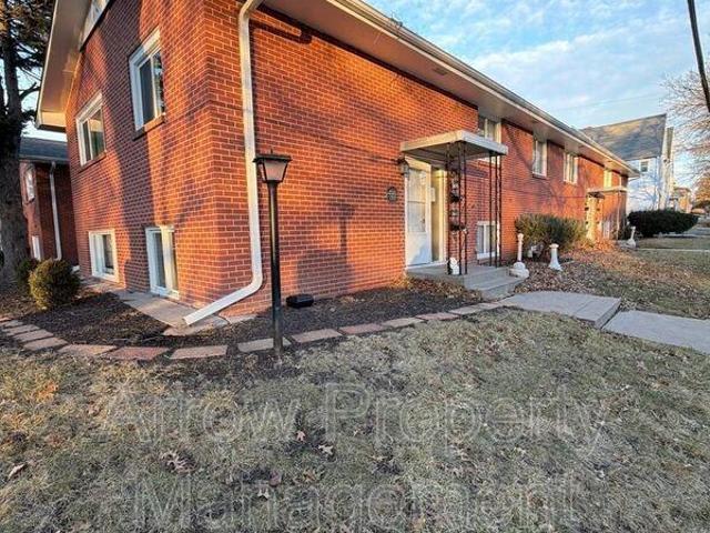 2 Bedroom Apartment for Rent at 2000 Washington St, Lincoln, NE 68502 Near South