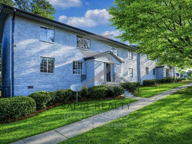 2 Bedroom Apartment for Rent at 2065 Alison Ct Sw #6, Atlanta, GA 30311 Campbellton Road