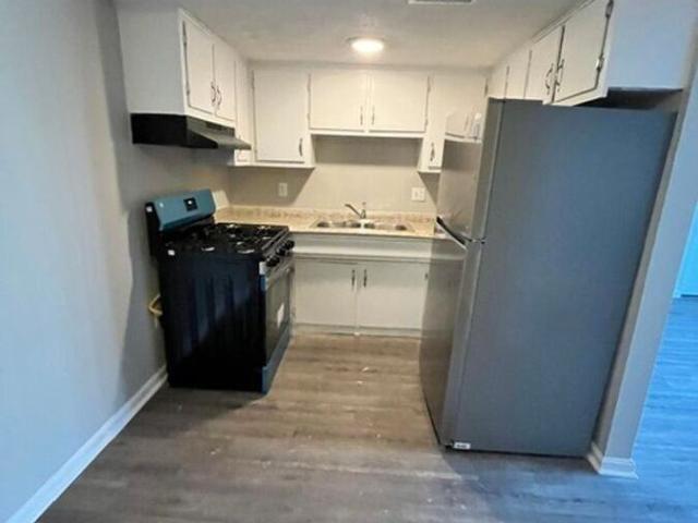 2 Bedroom Apartment for Rent at 2066 Fairmont Ct #11, Lexington, KY 40502